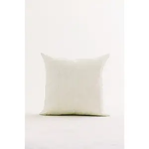 AT300NELSON Leucadia In Eleuthera 24" X 24" Pillow - Beige