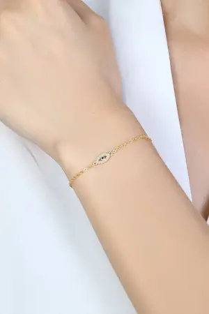 MINT & LILY Dainty Evil Eye Charm Bracelet - 18k Gold Plated