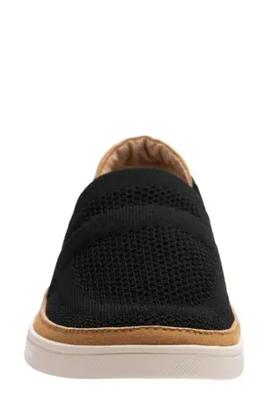 REVITALIGN Mariner Soho Slip-on Sneaker - Black