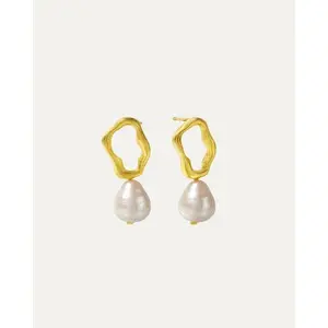 OTTOMAN HANDS Gloria Pearl Stud Earrings