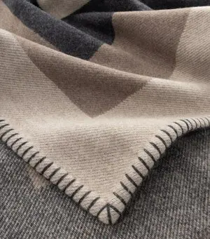 BEGG X CO Lambswool-cashmere Valatzu Josef Blanket - Neutral