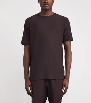 Vuori Strato Tech T-shirt - Brown