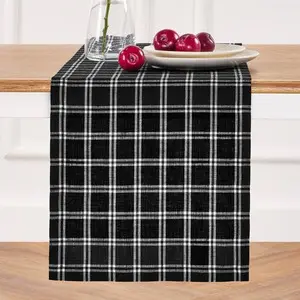 SOLINO HOME Linen Table Runnermarseille Plaid - Black