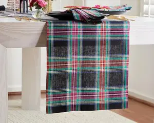 SOLINO HOME Linen Table Runnerjewel Plaid