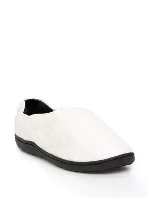 SUBU Quilted Slip-on Slippers