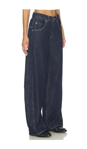 LEVI'S Super Baggy Barrel Jeans