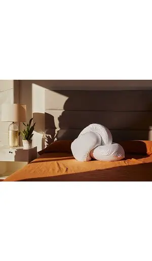 YANA SLEEP Eucalyptus Pillow Cover