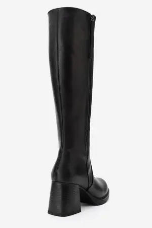 FOREVER & ALWAYS SHOES Lensa Leather Block Heel Boots - Black