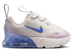 Nike Air Max Phoenix Sneakers