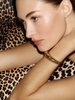 REFORMATION Lillian Cuff - Gold