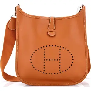 Hermès Evelyne Bag Gen Iii Epsom Pm - Gold