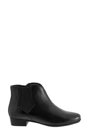 Trotters Monroe Side Zip Ankle Bootie - Black