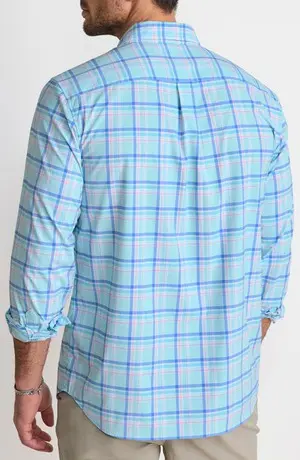 Vineyard Vines Coconut Key Plaid Upf 30+ Button Front Shirt