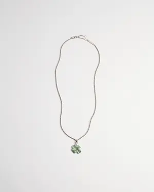 Dior Trèfle Pendant Necklace - Silver And Green Resin
