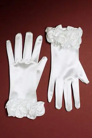 PETIT MOMENTS Ruched Gloves - White