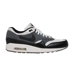 Nike Air Max 1 Essential Sneakers