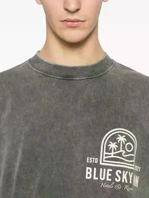 BLUE SKY INN Resort Logo T-shirt