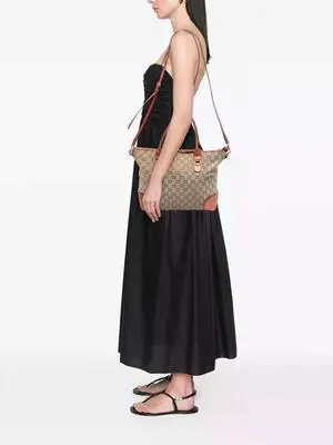 Gucci Gg Canvas Heart Bit Satchel