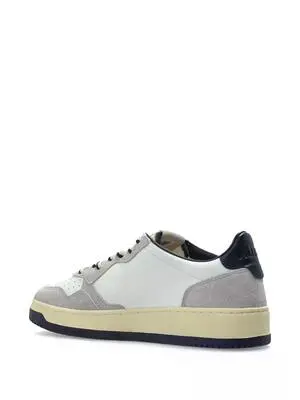 AUTRY Medalist Low Sneakers