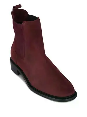 La Canadienne Pull Tab Chelsea Boots