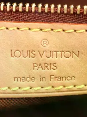 LOUIS VUITTON 2002 Monogram Abbesses Crossbody Bag