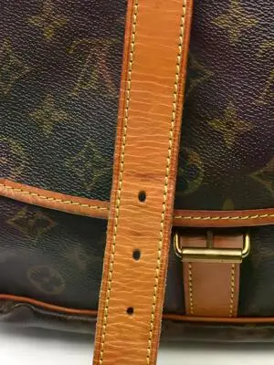 LOUIS VUITTON 1994 35 Saumur Monogram Shoulder Bag - Brown