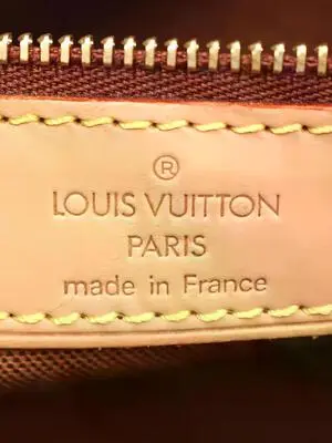 LOUIS VUITTON 2002 Abbesses Shoulder Bag