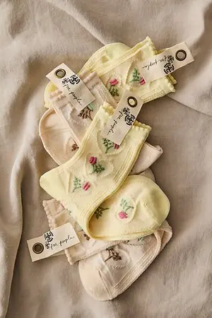 Free People Heart Blooms Crew Socks - Anise Flower