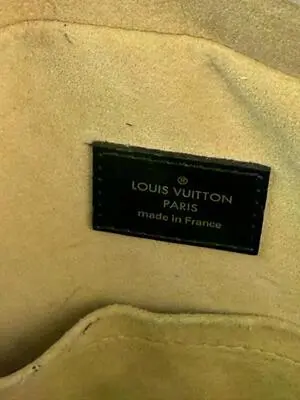LOUIS VUITTON Dora Mm Monogram Shoulder Bag