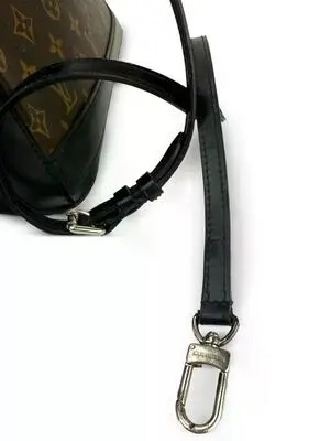 LOUIS VUITTON Dora Mm Monogram Shoulder Bag