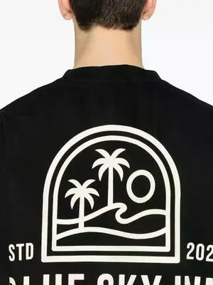 BLUE SKY INN Resort Logo T-shirt - Black