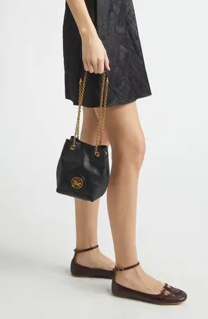 Chloé Horse Medal Leather Shoulder Bag