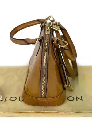 LOUIS VUITTON Monogram Vernis Alma Shoulder Bag - Brown