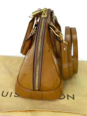LOUIS VUITTON Monogram Vernis Alma Shoulder Bag - Brown