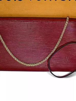 LOUIS VUITTON 24 Epi Pochette Accessoires Clutch - Red