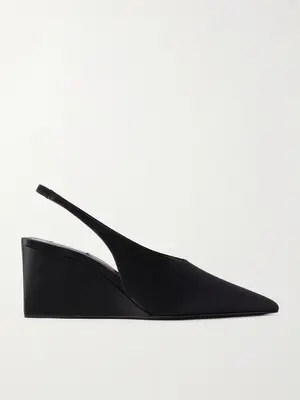 Alaia Pumps
