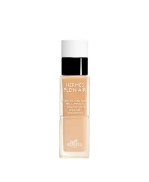 Hermès Plein Air Luminous Matte Foundation 43w Pin Is A Warm Medium Beige With A To