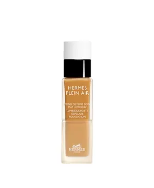 Hermès Plein Air Luminous Matte Foundation 55w Palissandre Is A Warm,coppery Mediu