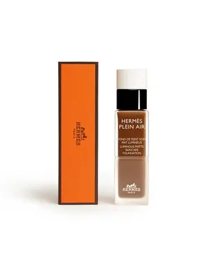 Hermès Plein Air Luminous Matte Foundation - 81n Pã©can Is A Neutral Brown