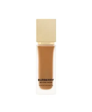 Burberry Beyond Wear Perfecting Matte Foundation - 120 Deep Warm