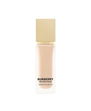 Burberry Beyond Wear Perfecting Matte Foundation - 20 Fair Neutral