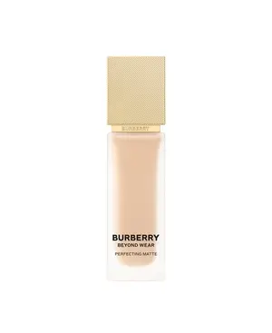 Burberry Beyond Wear Perfecting Matte Foundation - 30 Light Neutral