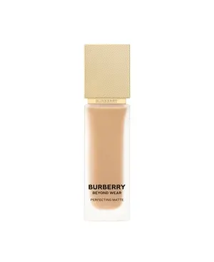Burberry Beyond Wear Perfecting Matte Foundation - 45 Light Warm