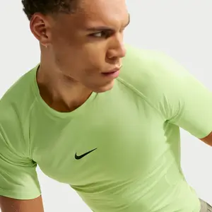 Nike Pro Dri-fit Tight Short-sleeve Fitness Top