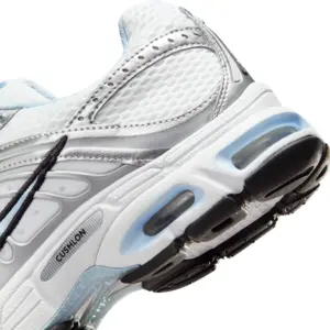 Nike Air Max Moto 2k Sneakers With Reflective Accents - White