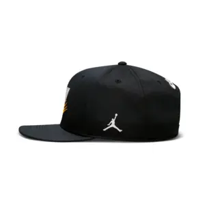 JORDAN Essentials Pro Structured Flat Bill Cap - Black