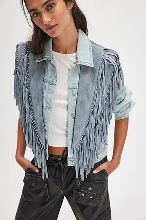 UNDERSTATED LEATHER Wide Eyes Suede Fringe Collar - Pearl Blue