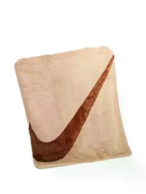 Nike Throw Logo-detail Blanket - Neutrals