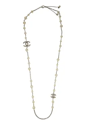 CHANEL Faux Pearl & Crystal 'CC' Necklace