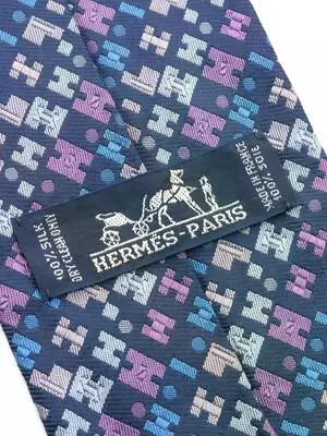 Hermès 2010s Patterned Standard Silk Tie